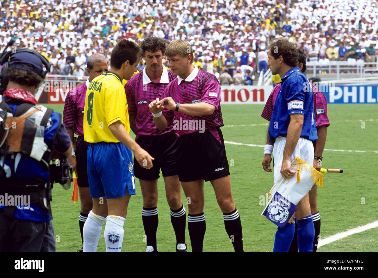Colour full length stock football world cup usa 1994 94 hi-res stock ...