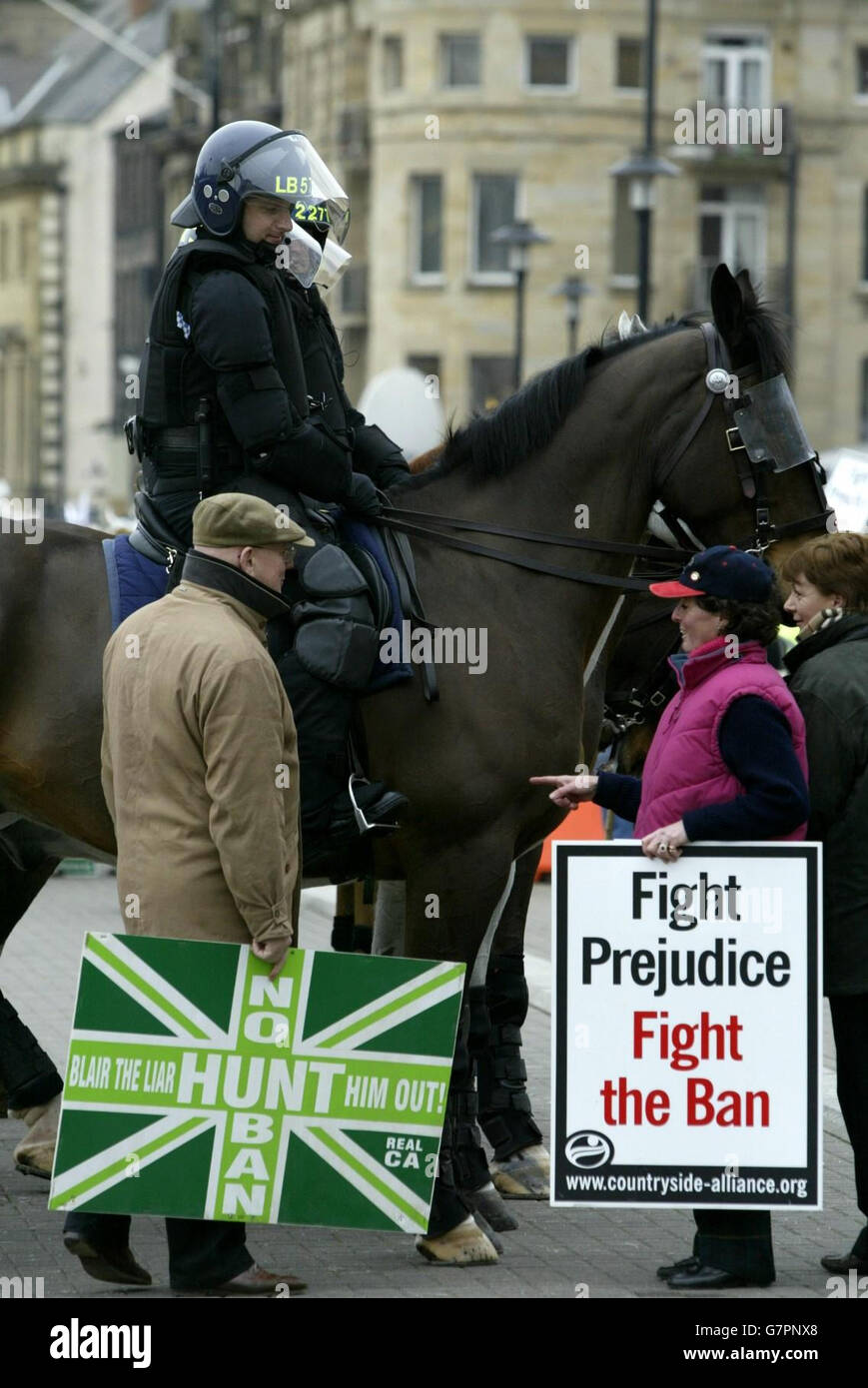 Hunting ban hi-res stock photography and images - Alamy
