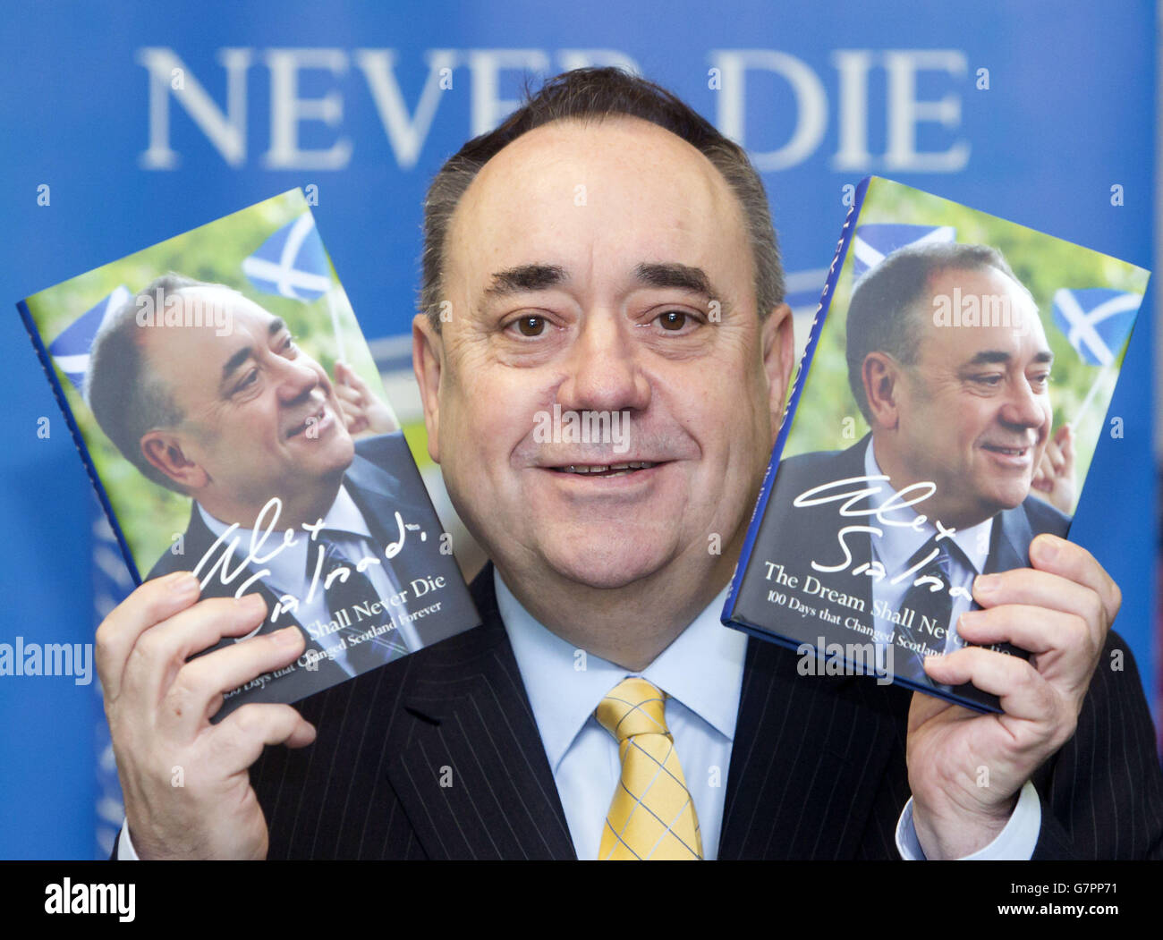 Alex Salmond book signing - Glasgow Stock Photo - Alamy