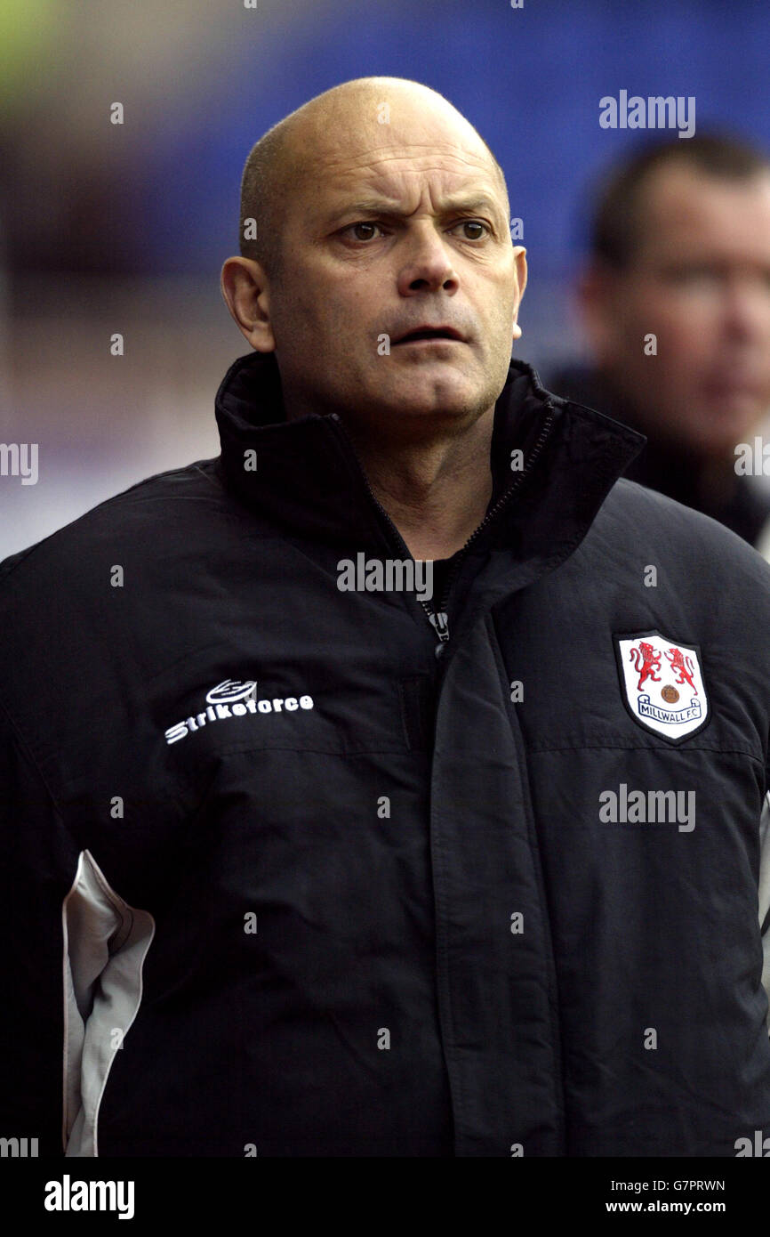 Millwall coach ray wilkins hi-res stock photography and images - Alamy