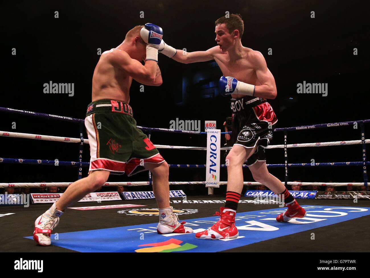 Boxing - The O2 Arena Stock Photo - Alamy