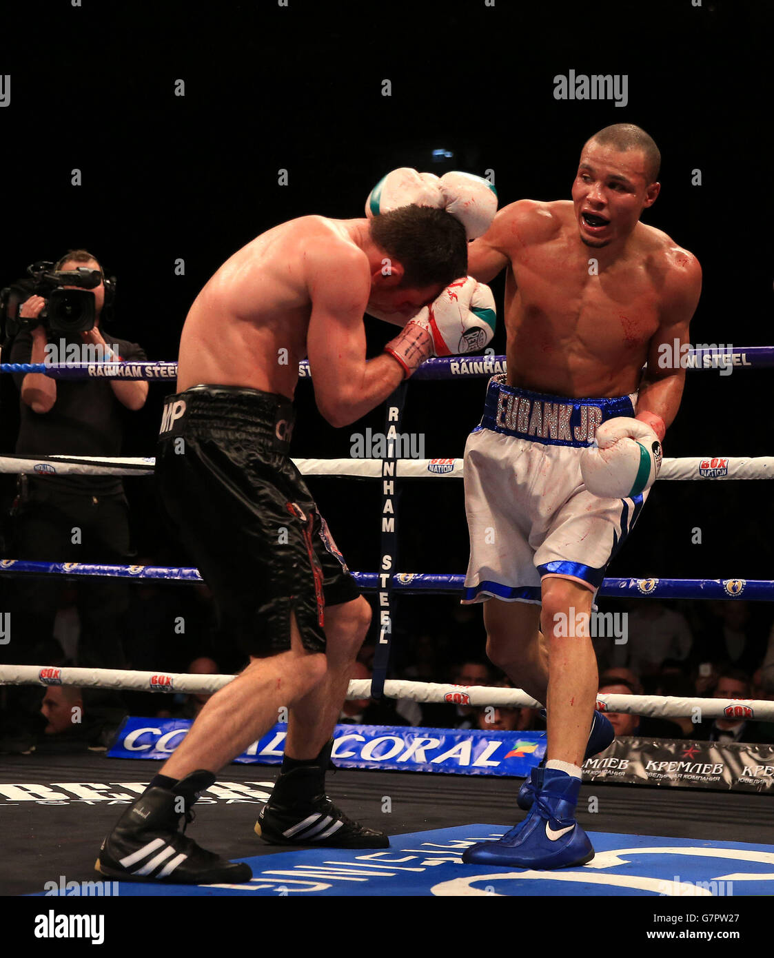 Boxing - The O2 Arena Stock Photo - Alamy
