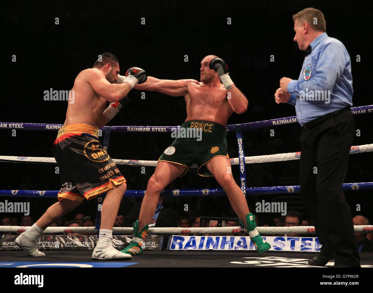 Boxing - The O2 Arena Stock Photo - Alamy