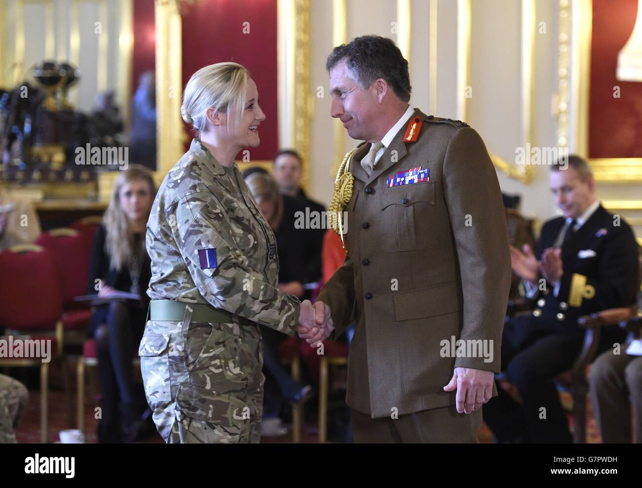 Chief of the General Staff, General Sir Nicholas Carter (right) shakes ...