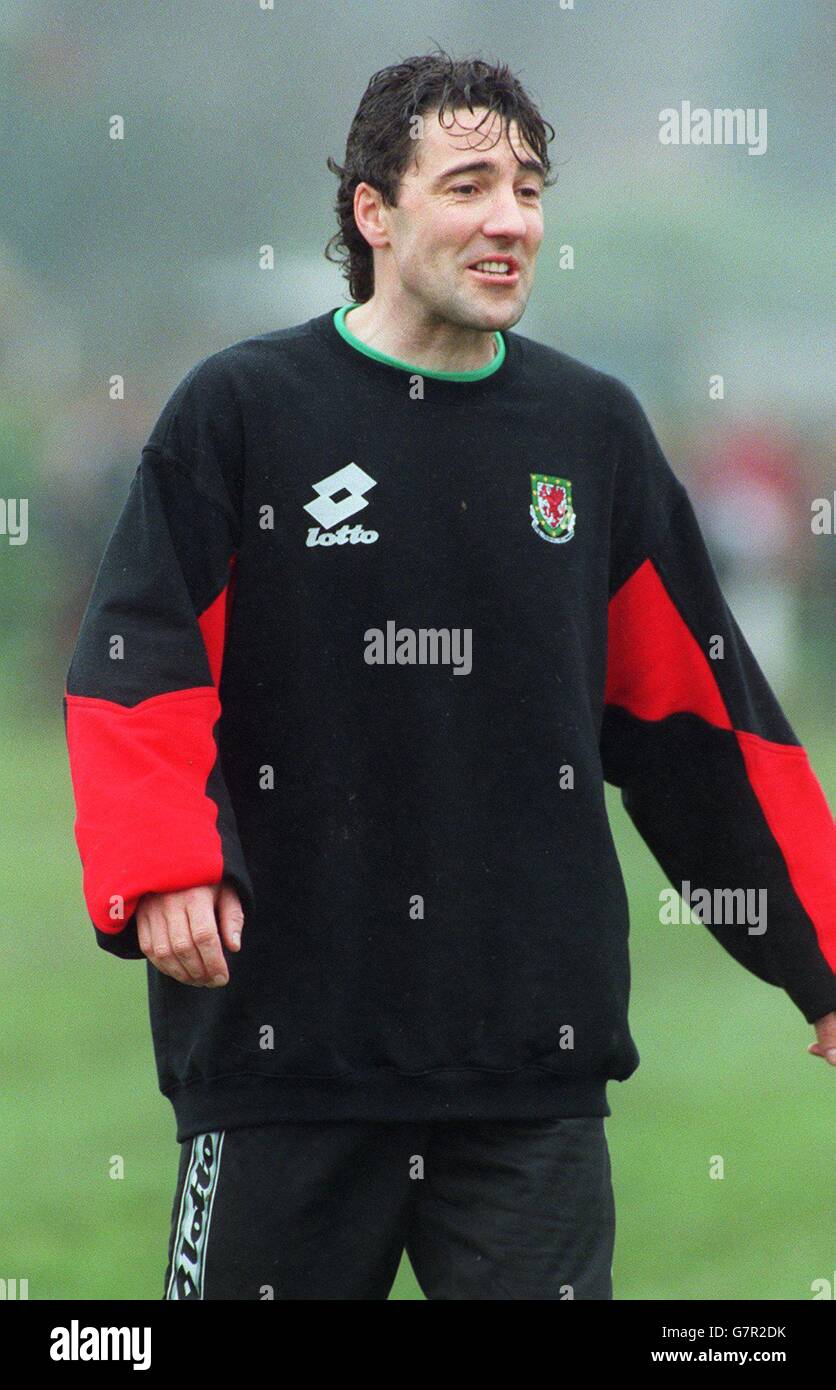 Dean saunders hi-res stock photography and images - Alamy