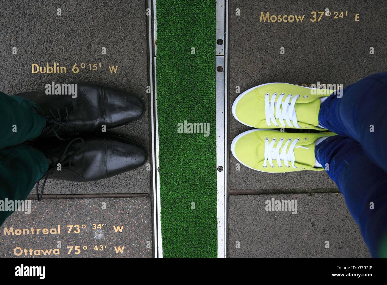 Editorial use only meridian line royal observatory in greenwich hi-res ...