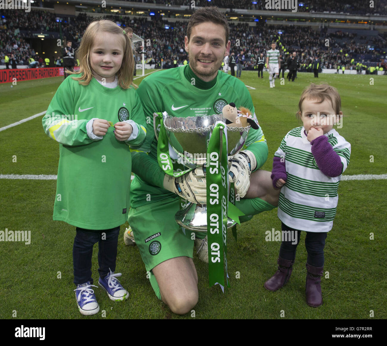Celtic goalkeeper craig gordon and family with the trophy hi-res stock ...