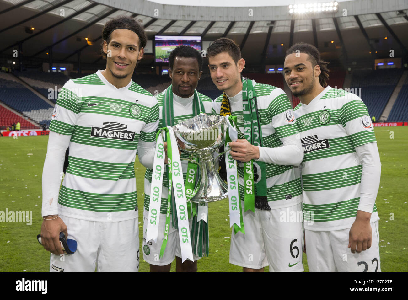 Efe ambrose and nir bitton celebrate hi-res stock photography and ...