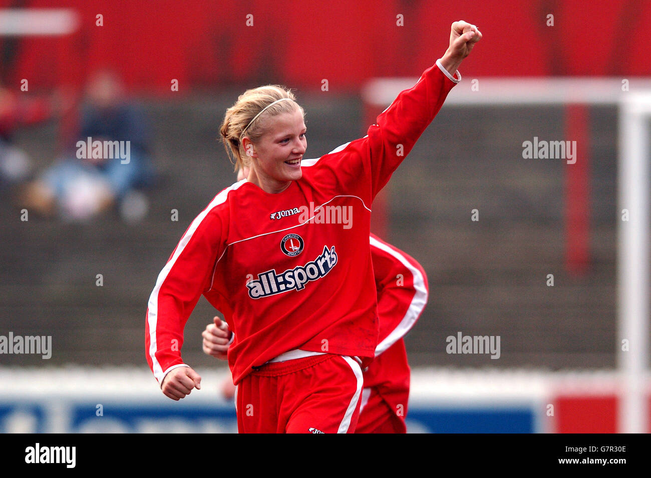 Charlton athletics katie chapman celebrates her winning goal hi-res ...
