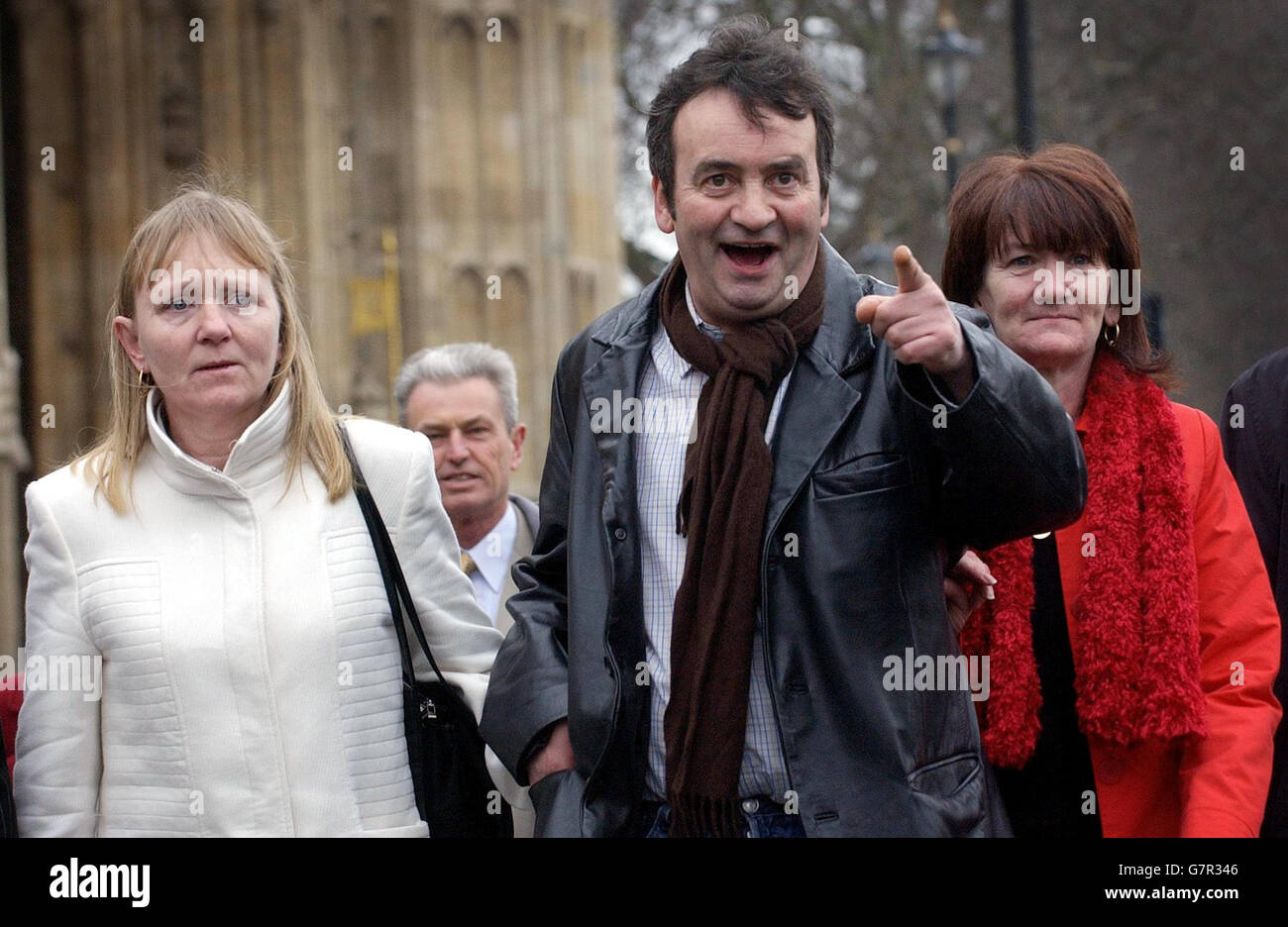 Gerry Conlon (centre) with his sisters Bridie (left) and Ann (right ...