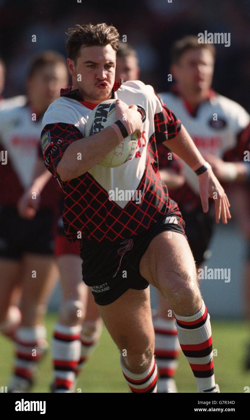 Rugby league mcewans super league st helens v sheffield eagles hi-res ...