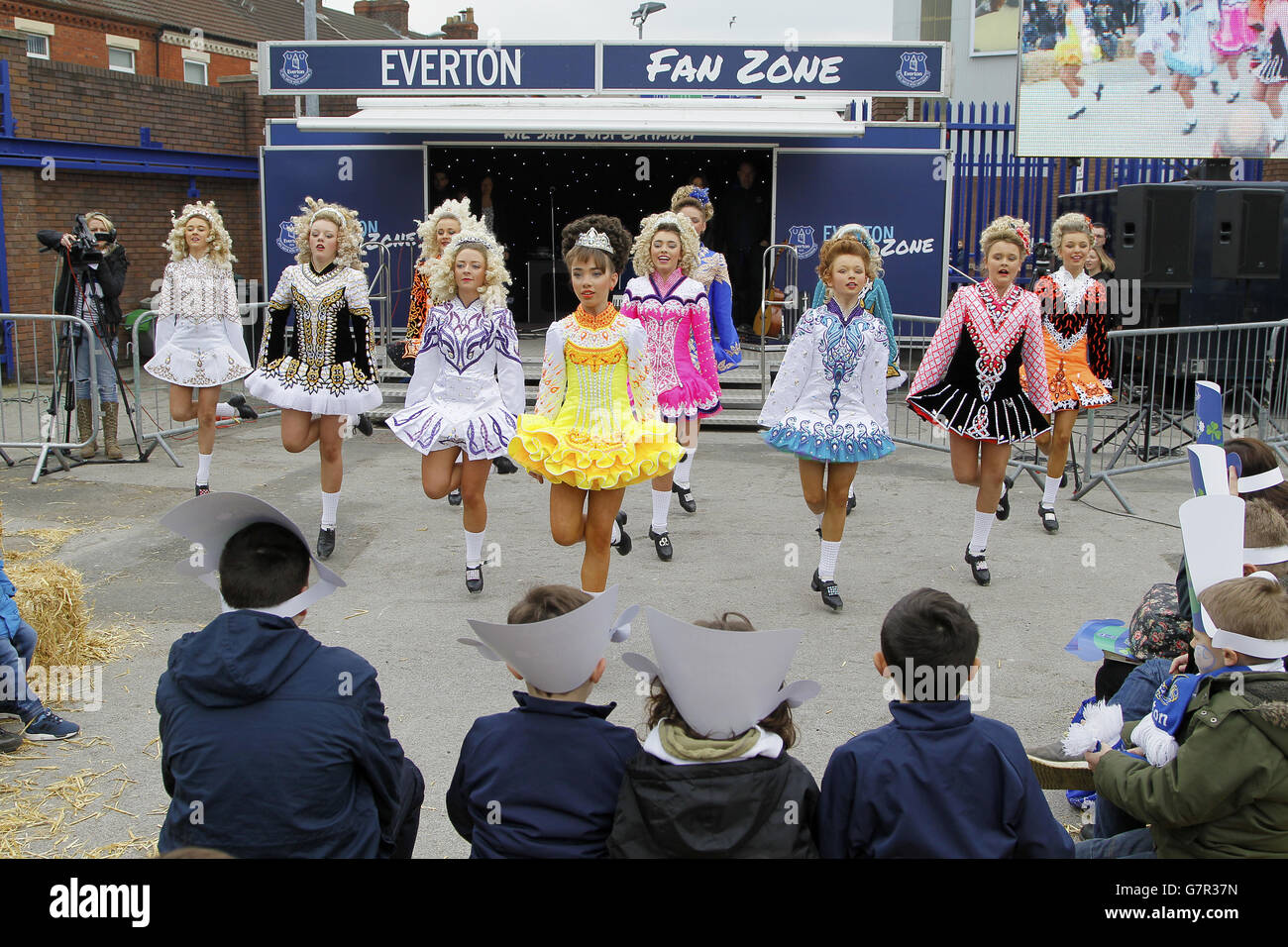Newcastle united fan zone hi-res stock photography and images - Alamy