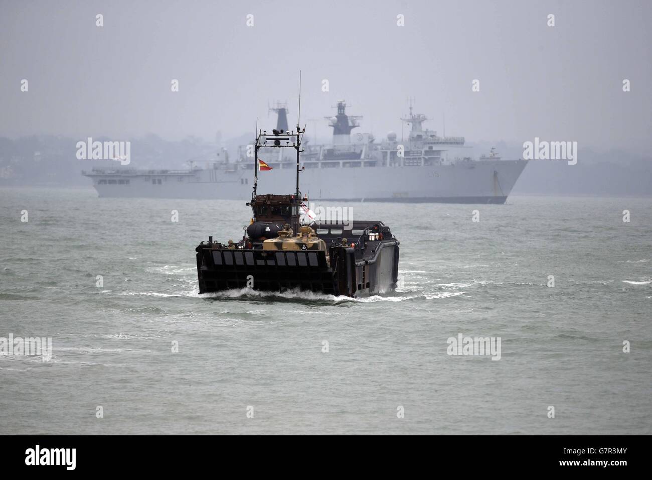 Marines in invasion exercise Stock Photo - Alamy