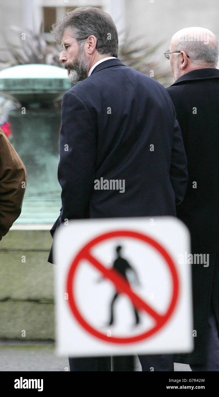 Gerry Adams - Leinster House Stock Photo - Alamy