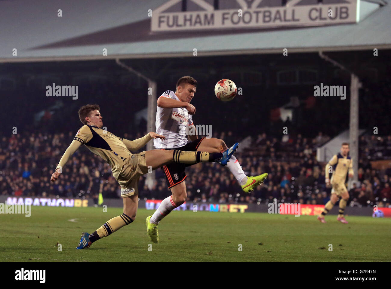 Fulhams shaun hutchinson hi-res stock photography and images - Alamy