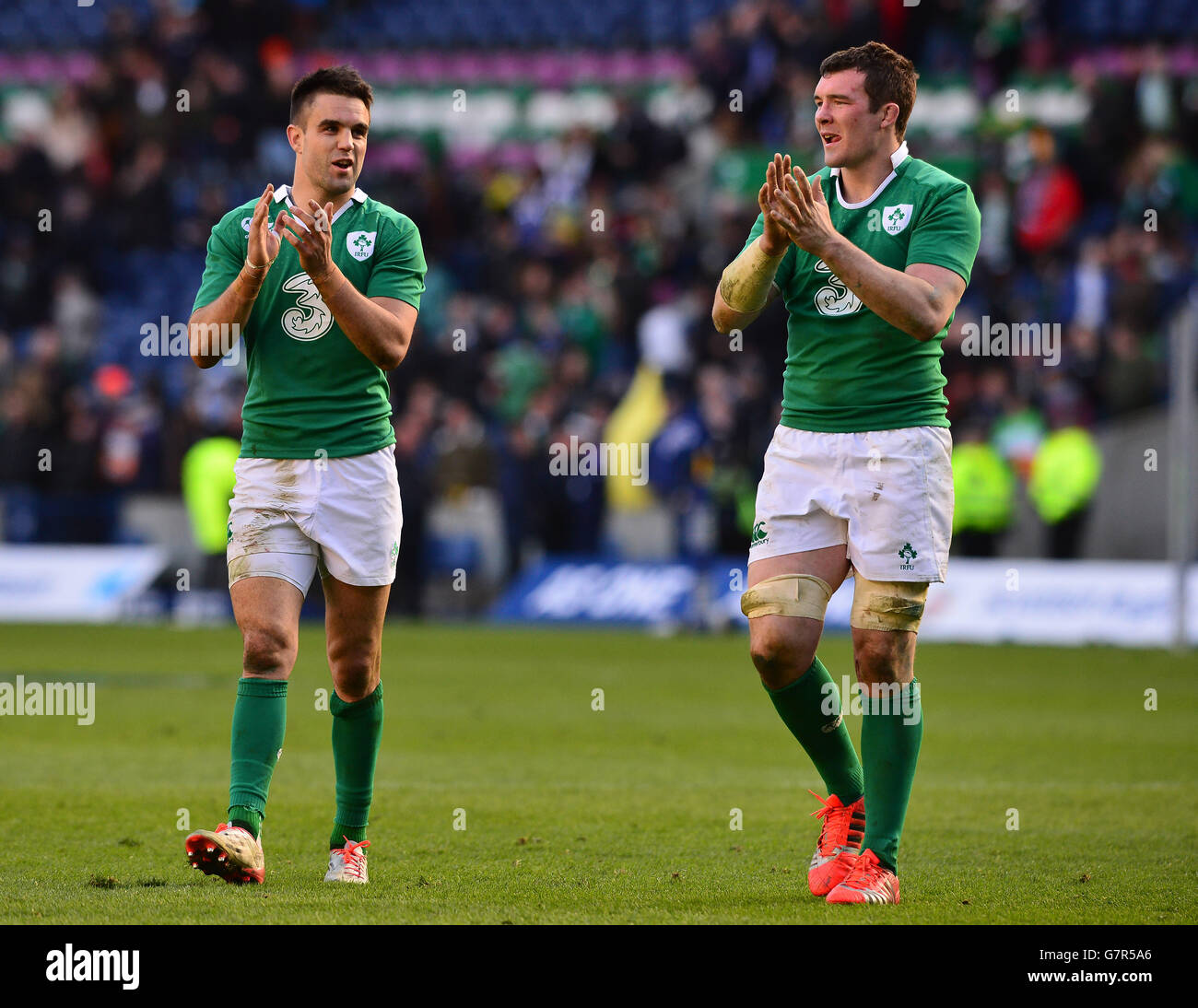 Bt murrayfield crowd hi-res stock photography and images - Alamy