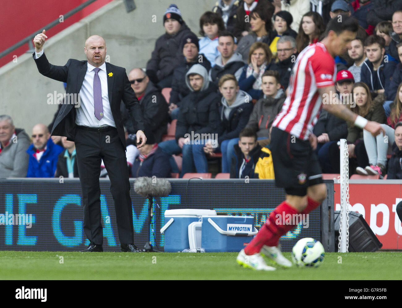 Soccer - Barclays Premier League - Southampton v Burnley - St Mary's ...