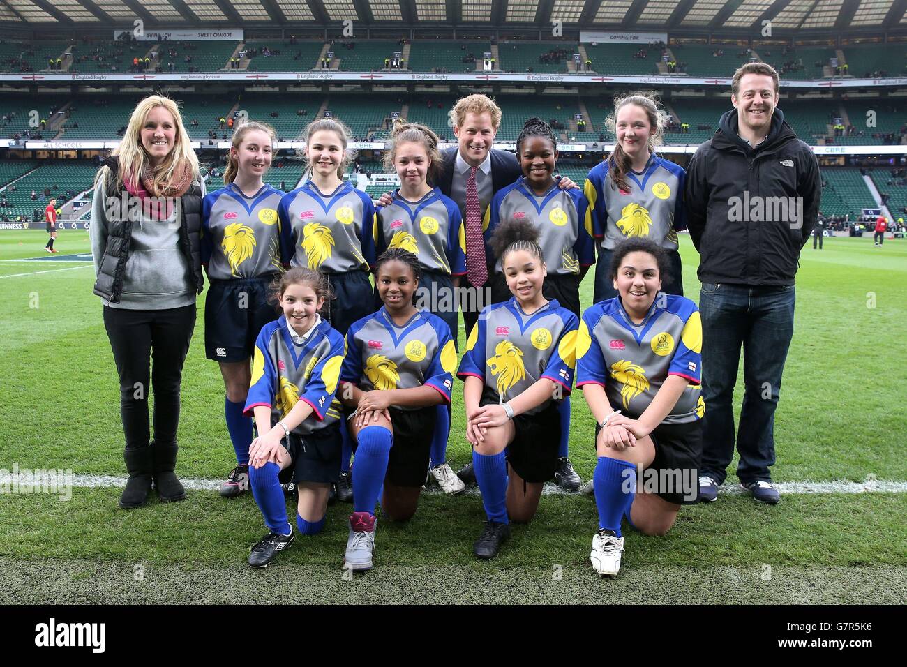 Prince Harry with students from Quest Academy, part of England Rugbys ...