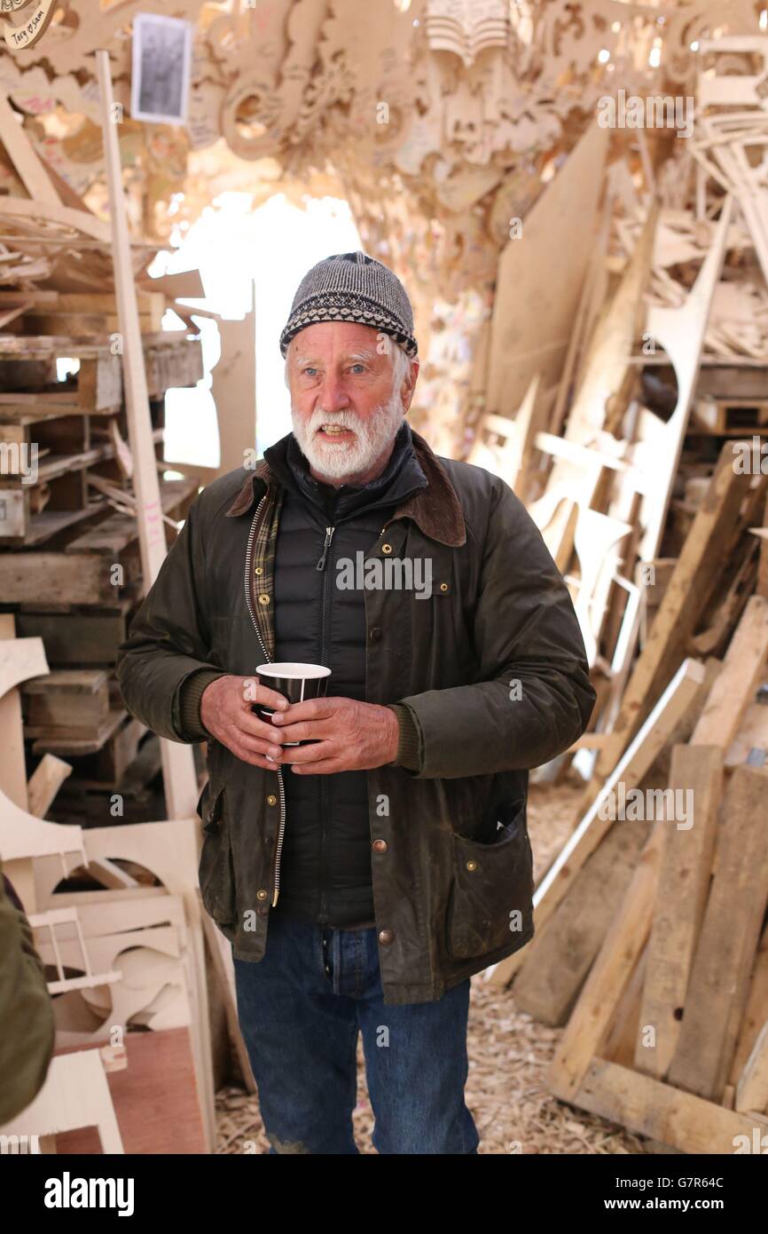 Installation on the ground hi-res stock photography and images - Alamy