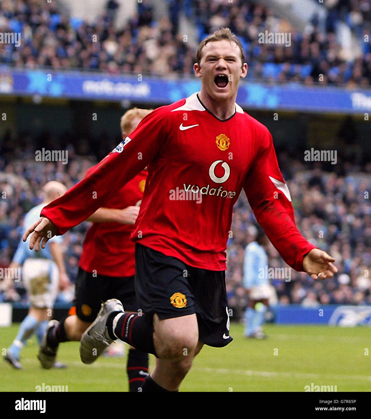 Wayne rooney celebrates manchester city hi-res stock photography and ...