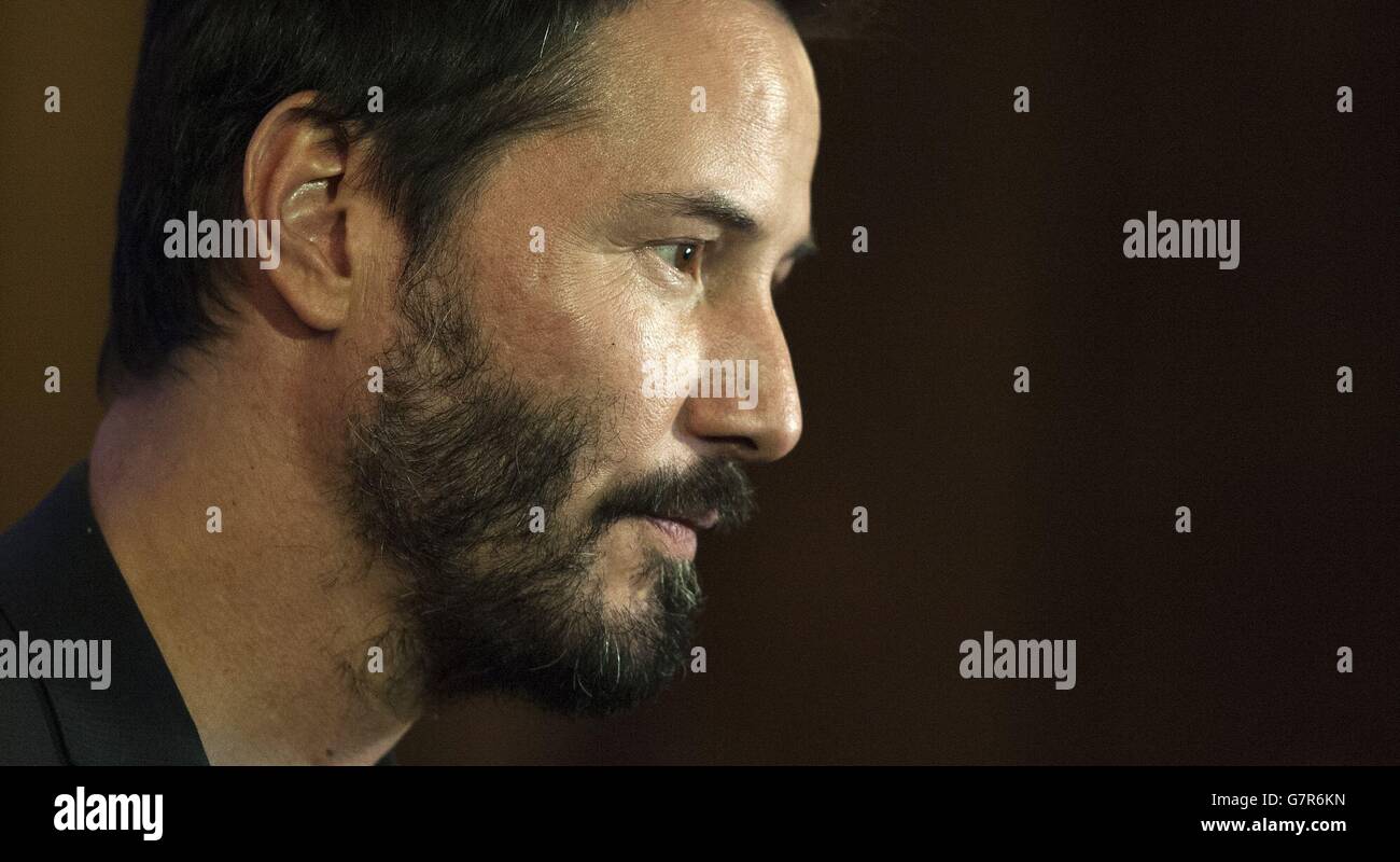 Showbiz reeves mangkr premiere premier head shot headshot hi-res stock ...