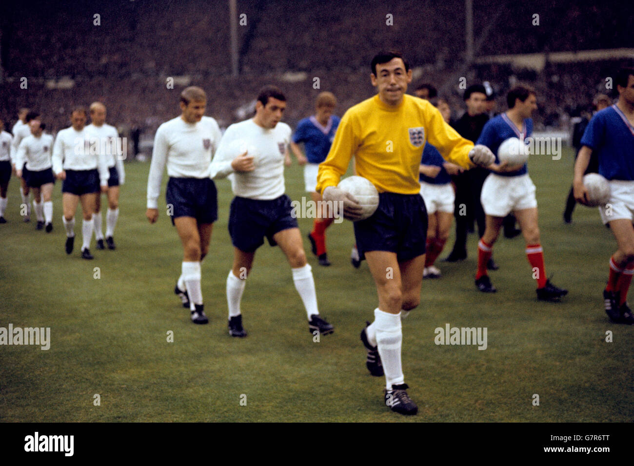 Soccer - FIFA World Cup England 1966 - Group One - England v France ...