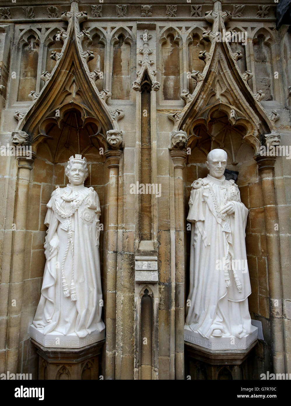 Royal statues unveiled at Canterbury Cathedral Stock Photo - Alamy