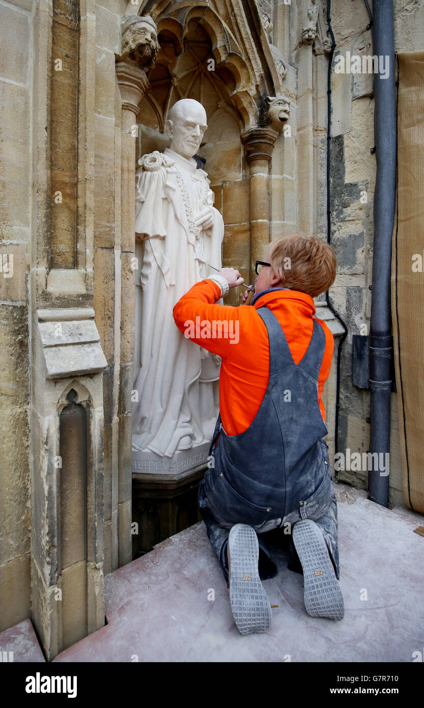 Royal statues unveiled at Canterbury Cathedral Stock Photo - Alamy