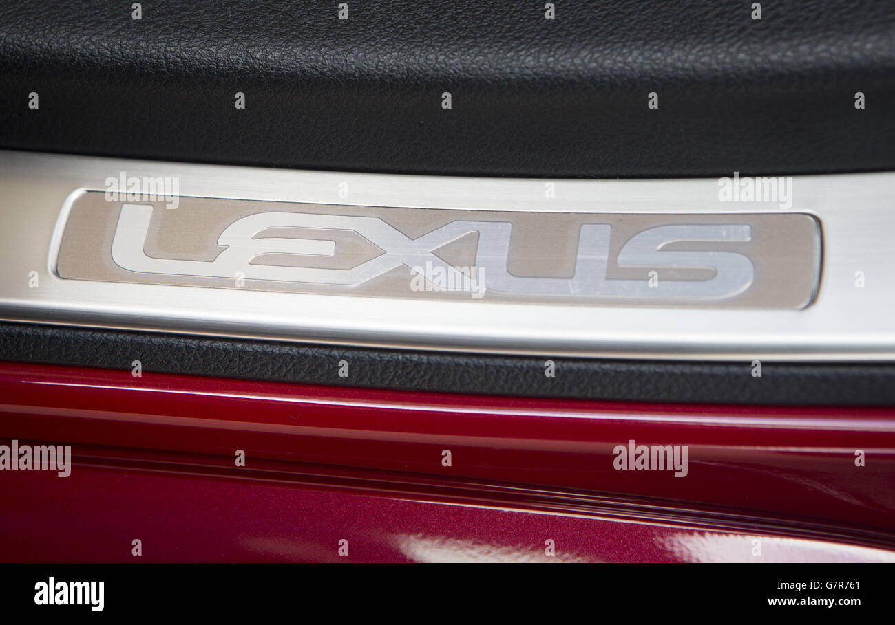 Littles chauffeur lexus fleet handover hi-res stock photography and ...