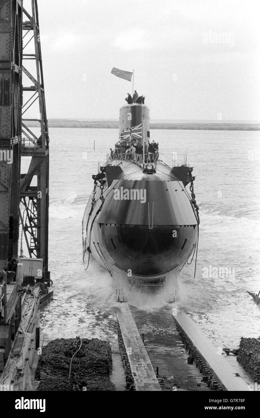 Vickers shipyard hi-res stock photography and images - Alamy