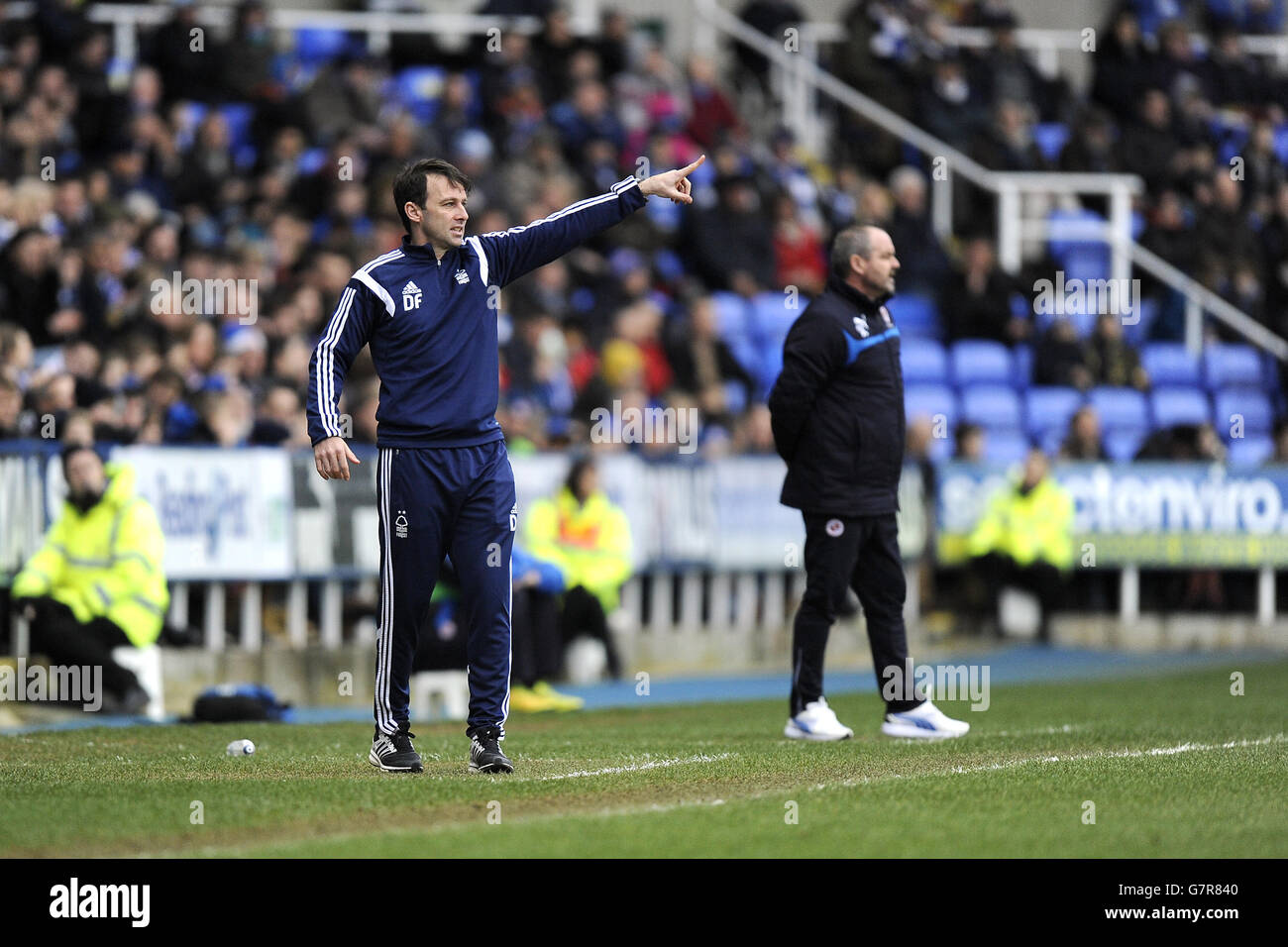 Nottingham Forest manager Dougie Freedman (left) and Reading manager ...