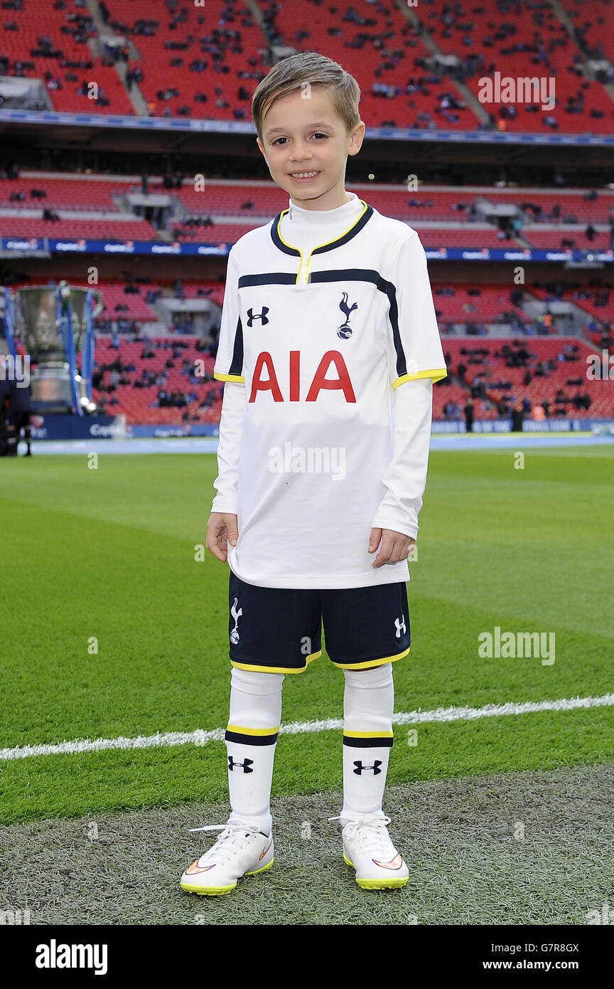 Tottenham hotspur mascot hi-res stock photography and images - Alamy