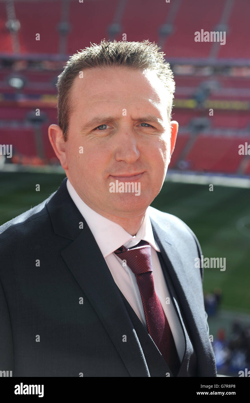 Tottenham hotspur director of football hi-res stock photography and ...