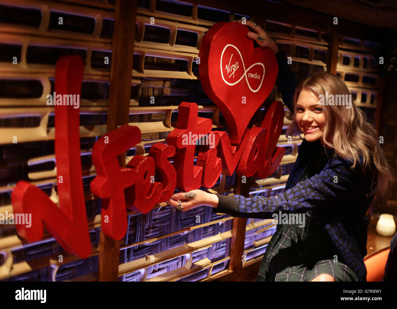 Showbiz vfestival hi-res stock photography and images - Alamy