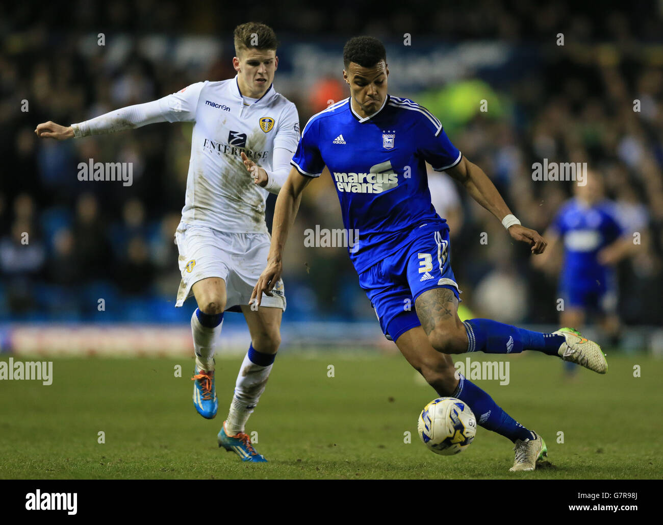 Leeds United's Sam Byram (left) and Ipswich Town's Tyrone Mings battle ...