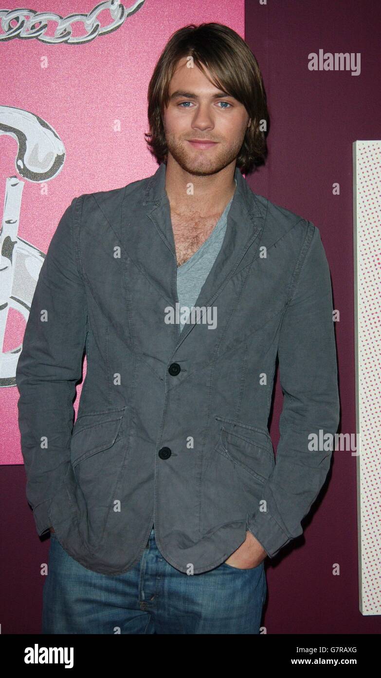 MTV's TRL - Total Request Live - Leicester Square Studios Stock Photo ...
