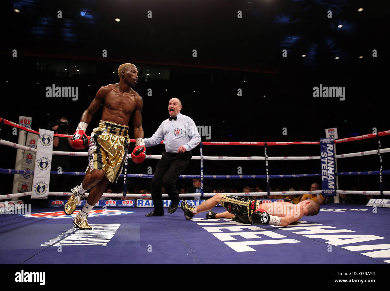 Boxing - Liverpool Echo Arena Stock Photo - Alamy