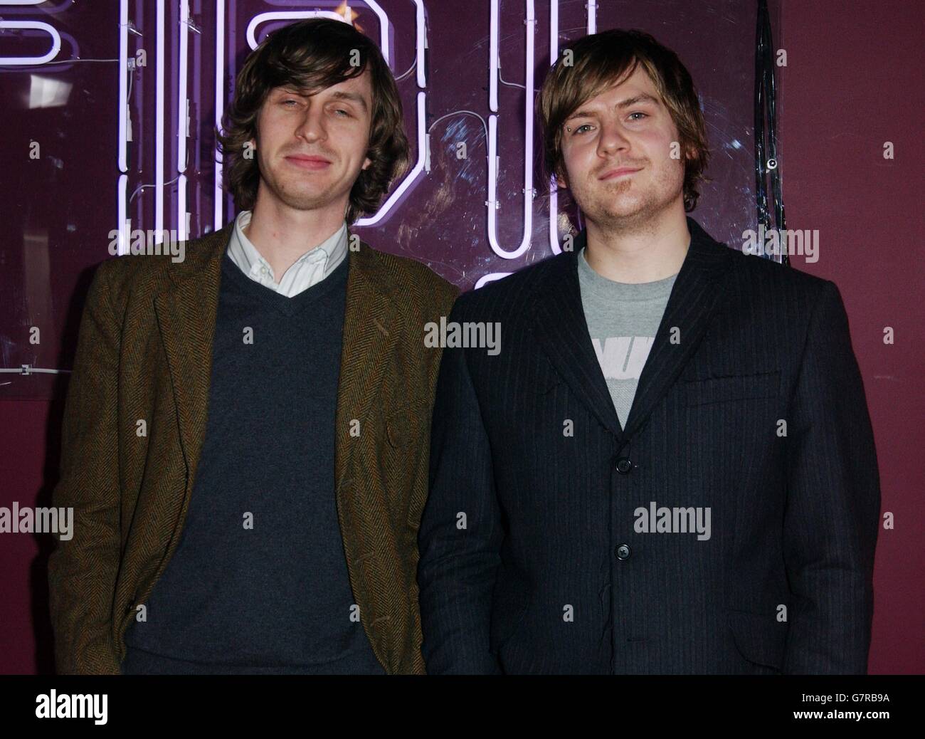 MTV's TRL - Total Request Live - Leicester Square Studios. Rock band ...