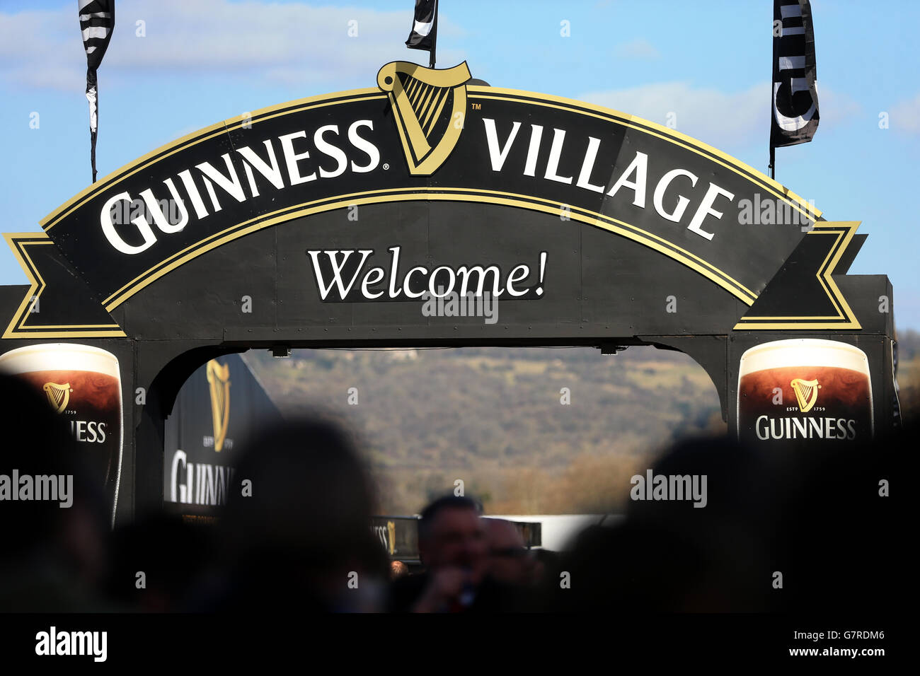 Cheltenham racecourse entrance hi-res stock photography and images - Alamy