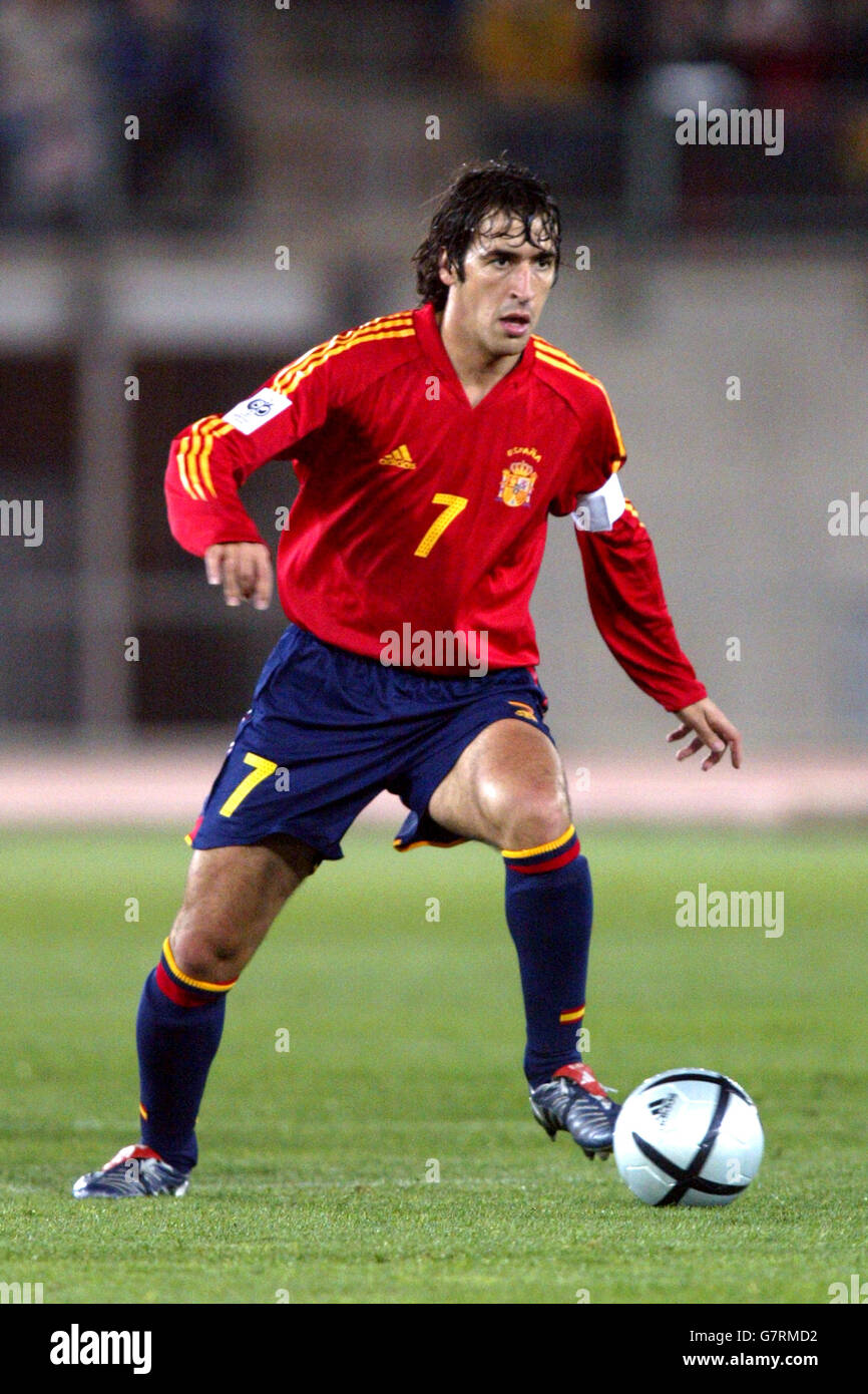 Soccer - FIFA World Cup 2006 Qualifier - Group Seven - Spain v San ...