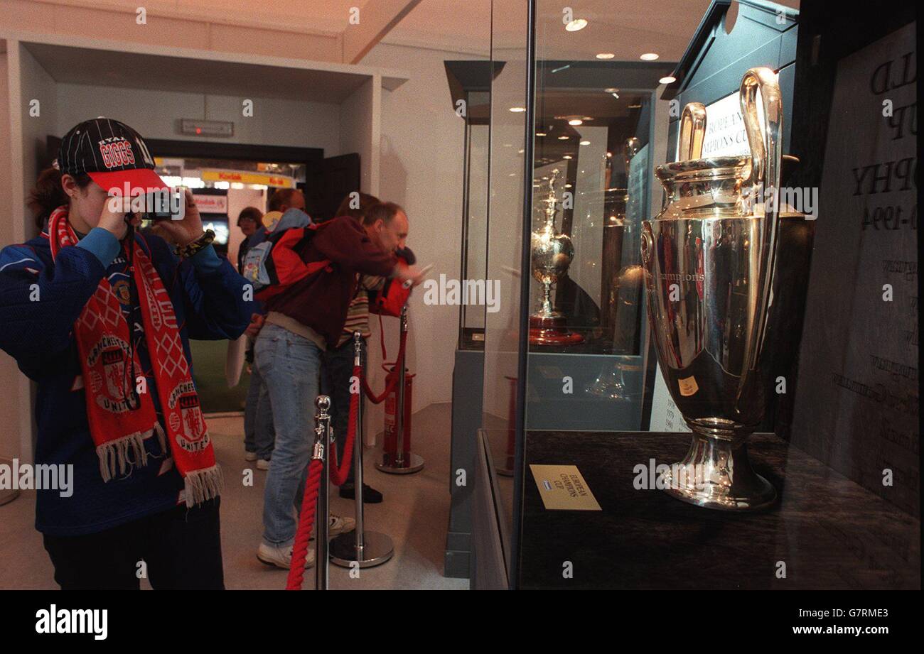 Soccer match of the day exhibition hi-res stock photography and images ...