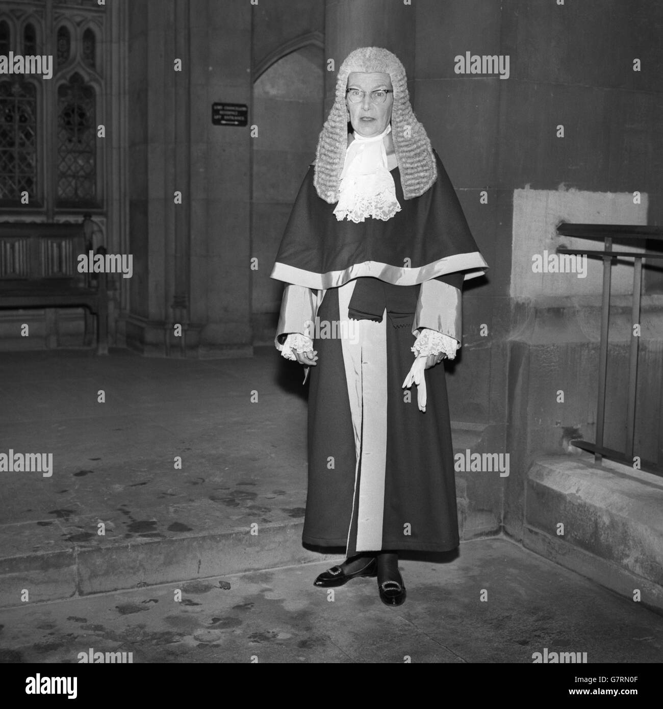 House of lords wig hi-res stock photography and images - Alamy