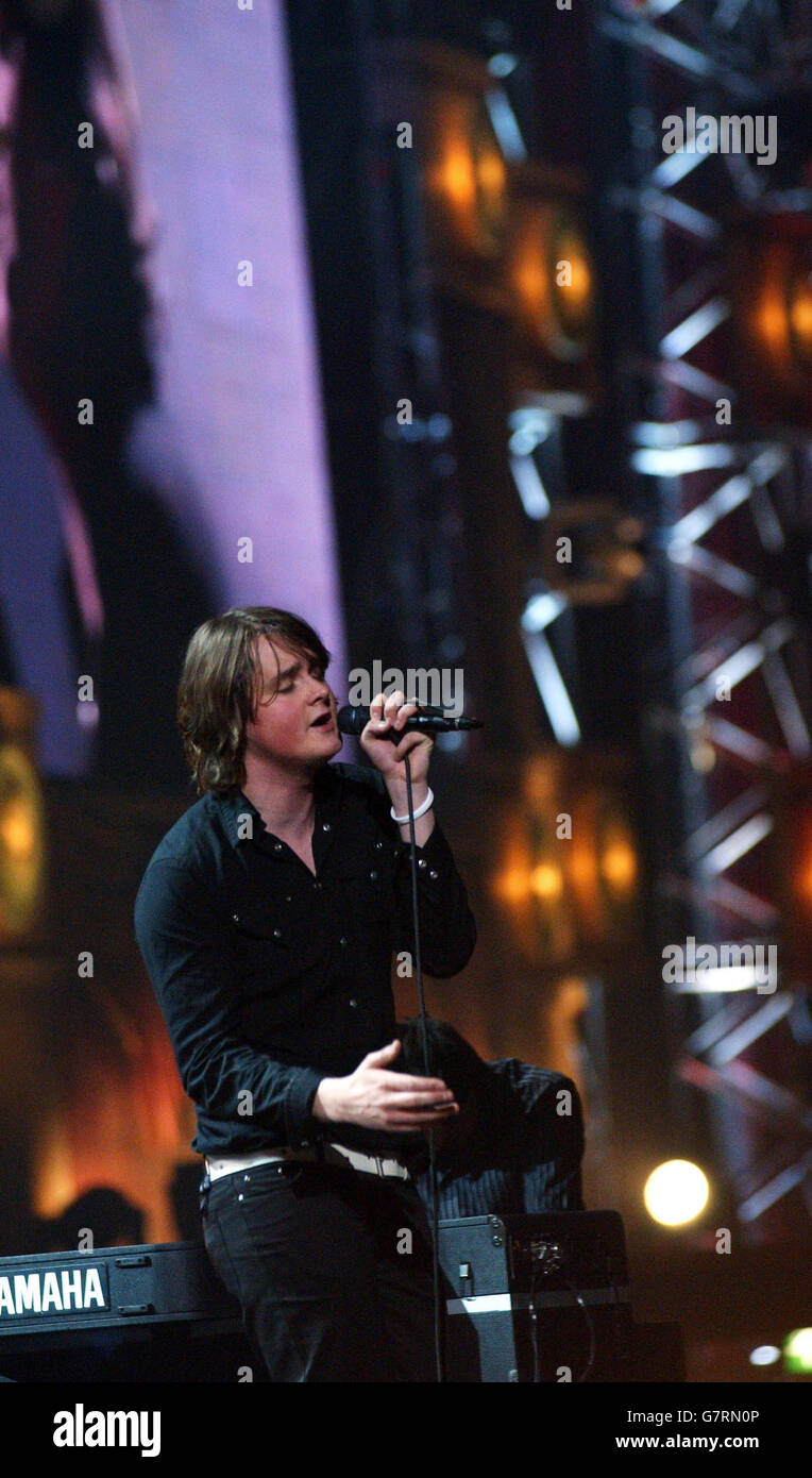 Brit Awards 2005 - Earls Court - On Stage Stock Photo - Alamy