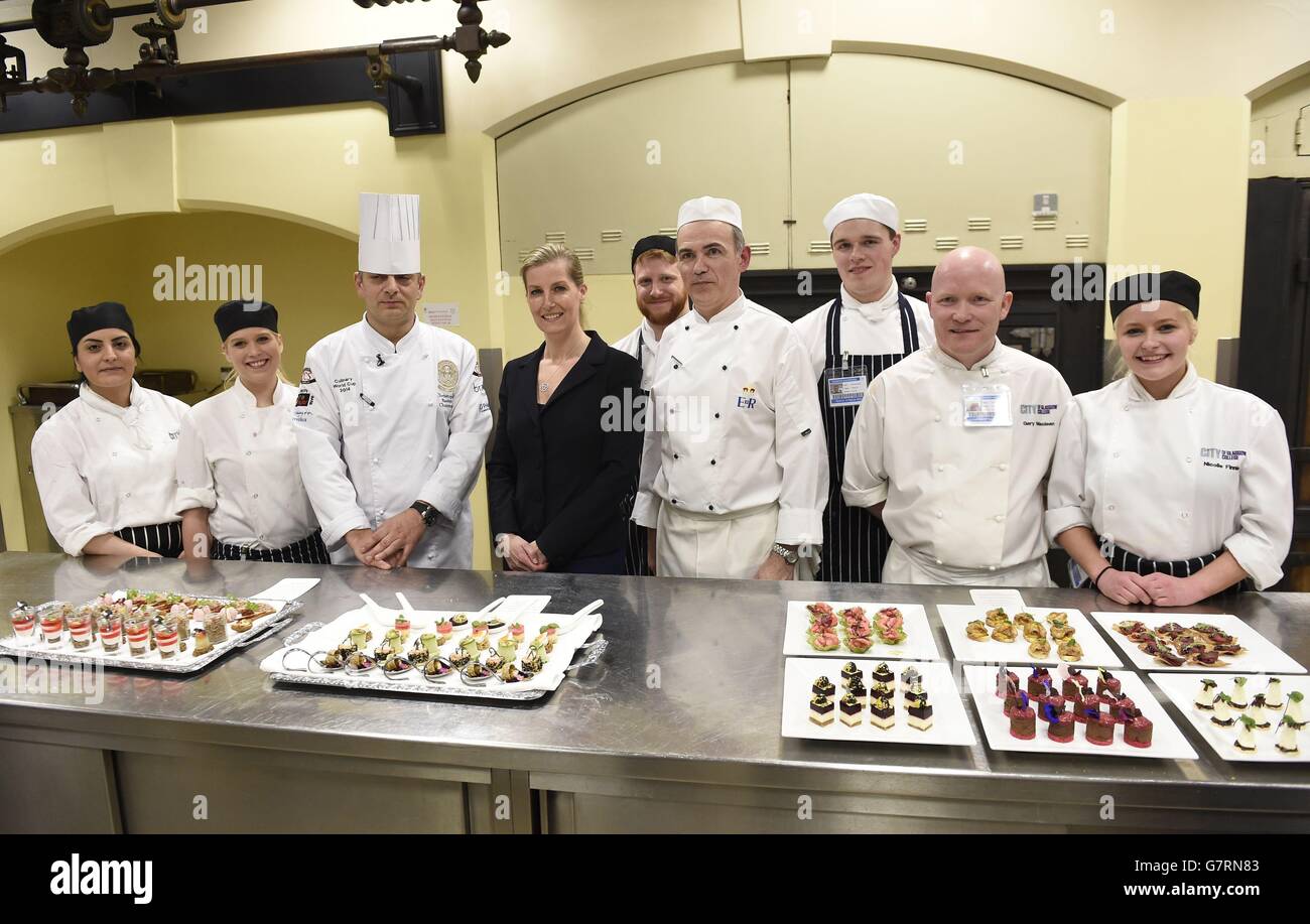 The Countess of Wessex (4th left), Craft Guilds of Chefs Chairman ...