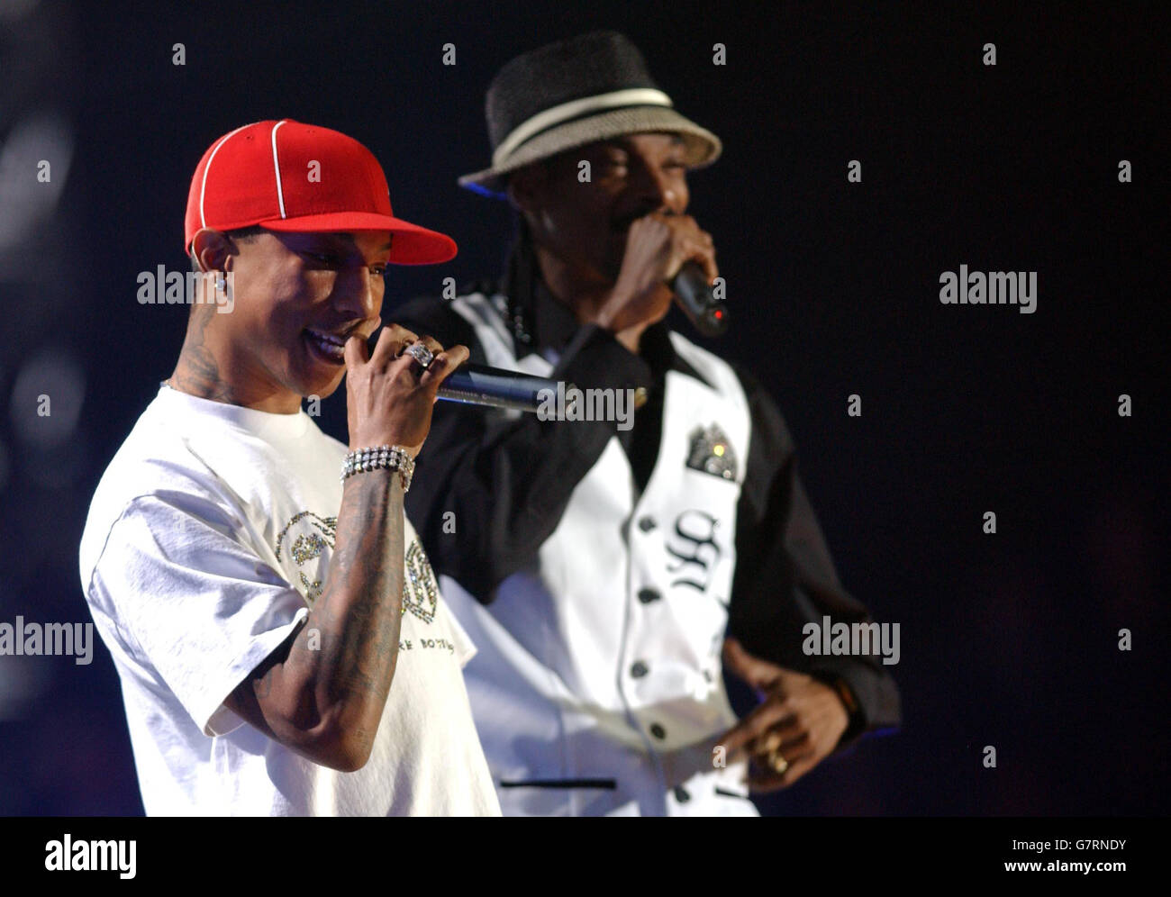 Brit Awards 2005 - Earls Court - On Stage Stock Photo - Alamy