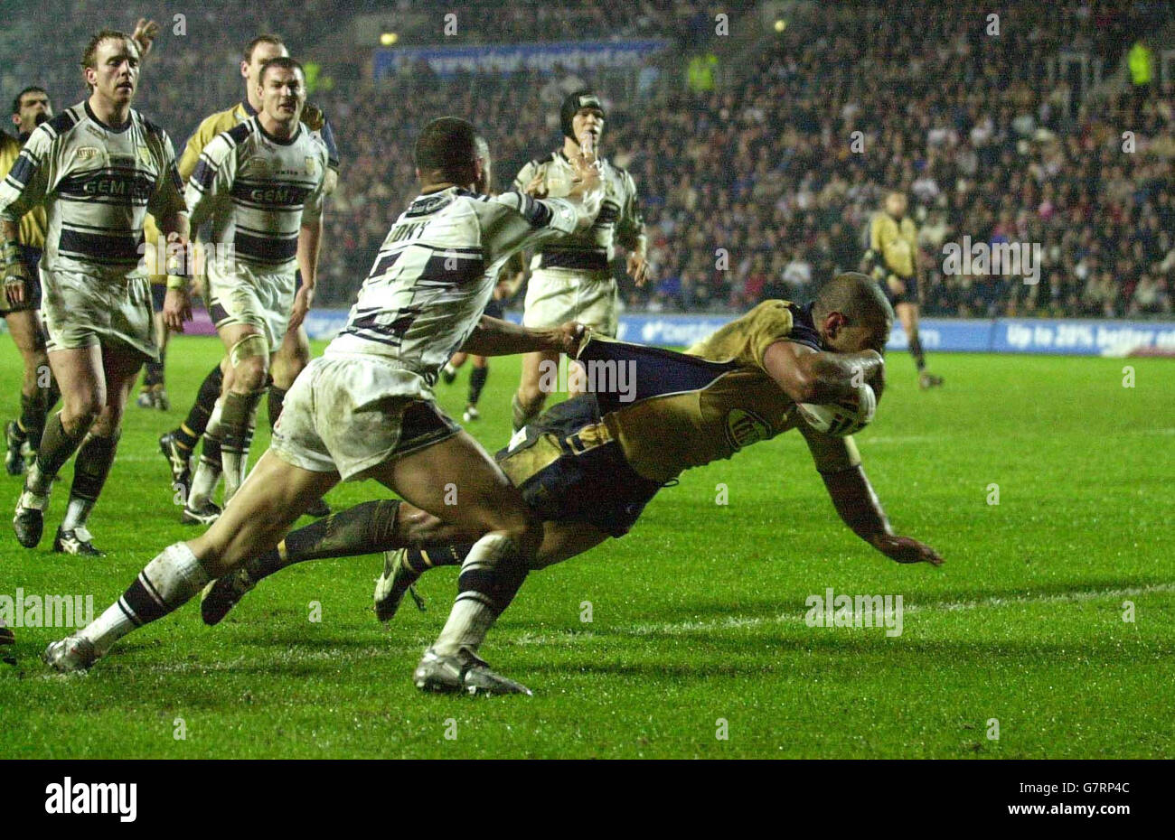 Engage Super League - Hull v Leeds - KC Stadium. Leeds' Chev Walker ...
