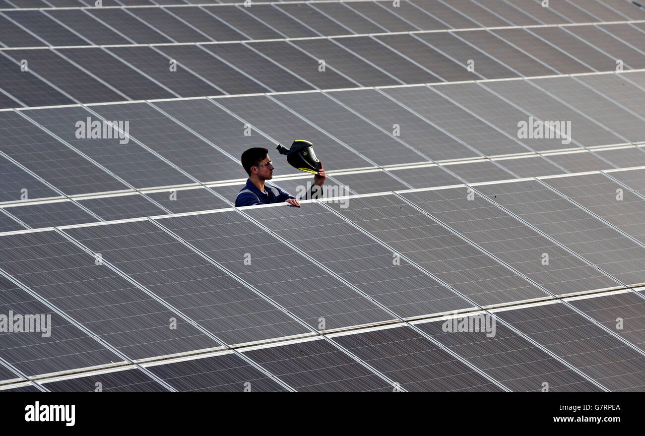 Edinburgh College engineering student Calum Johnstone views the solar ...