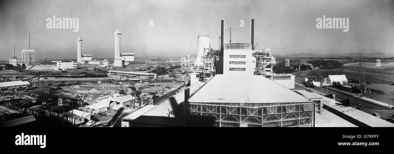 Worlds first atomic power station Black and White Stock Photos & Images ...