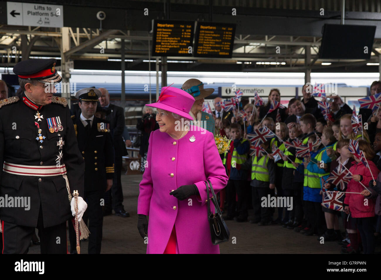 Royal visit to HMS Ocean - HM Naval Base Devonport Stock Photo - Alamy