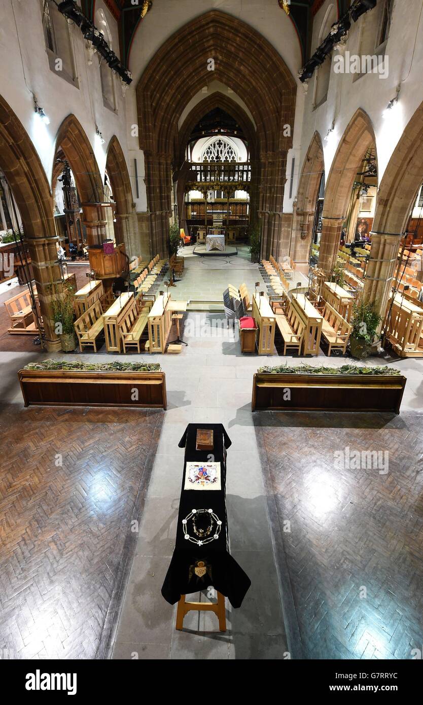 Richard III reburial. King Richard III's coffin inside Leicester ...